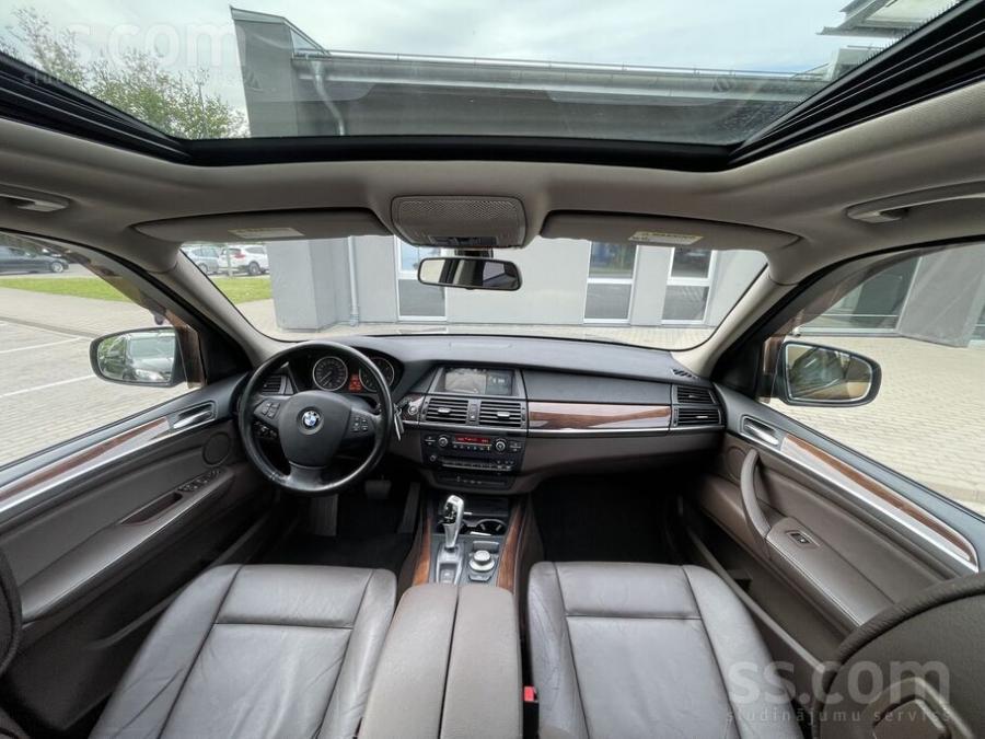 Pelēks BMW X5 2009 Jūrmala, ar dzinēja tilpumu 3.00 L un nobraukumu 0 tūkst. km par 8790 €, foto 25 vietnē AUTOMOTO.COM.LV