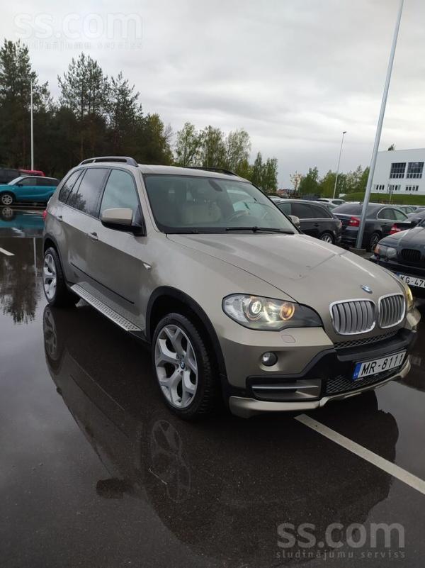 Pelēks BMW X5 2009 Rīga, ar dzinēja tilpumu 3.00 L un nobraukumu 338 tūkst. km par 9000 €, foto 1 vietnē AUTOMOTO.COM.LV