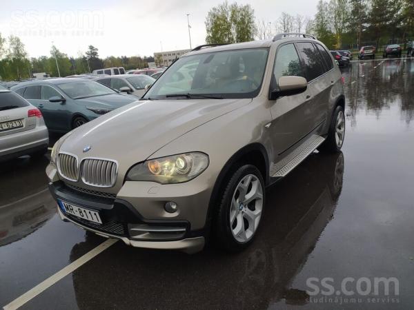 Pelēks BMW X5 2009 Rīga, ar dzinēja tilpumu 3.00 L un nobraukumu 338 tūkst. km par 9000 €, foto 2 vietnē AUTOMOTO.COM.LV