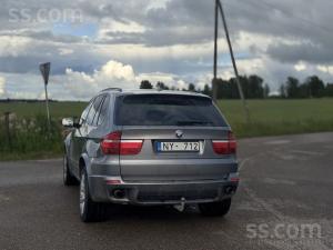 Pelēks BMW X5 2009 Talsi, ar dzinēja tilpumu 3.00 L un nobraukumu 366 tūkst. km par 9000 €, foto 5 vietnē AUTOMOTO.COM.LV