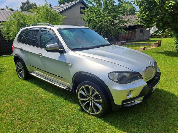 Pelēks BMW X5 2009 Kėdainiai, ar dzinēja tilpumu 2.99 L un nobraukumu 353 tūkst. km par 5900 €, foto 2 vietnē AUTOMOTO.COM.LV