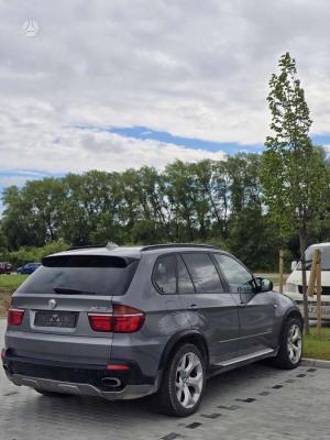Grey BMW X5 2009 in Klaipeda, with an engine capacity of 4.80 L and mileage of 191 thousand km for 3700 €, photo 5 on AUTOMOTO.COM.LV