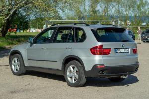 Grey BMW X5 2009 in Riga, with an engine capacity of 3.00 L and mileage of 363 thousand km for 9800 €, photo 3 on AUTOMOTO.COM.LV