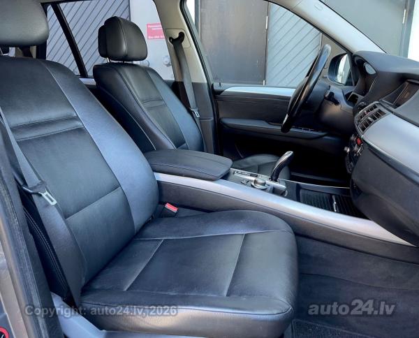 Серый БМВ Х5 2009 в Тарту, объемом двигателя 3.00 л и пробегом 390 тыс. км за 6499 €, фото 7 на AUTOMOTO.COM.LV