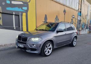 Pelēks BMW X5 2009 Viļņa, ar dzinēja tilpumu 2.99 L un nobraukumu 355 tūkst. km par 6399 €, foto 4 vietnē AUTOMOTO.COM.LV