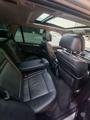 Pelēks BMW X5 2009 Viļņa, ar dzinēja tilpumu 2.99 L un nobraukumu 355 tūkst. km par 6399 €, foto 12 vietnē AUTOMOTO.COM.LV
