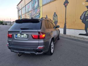 Pelēks BMW X5 2009 Viļņa, ar dzinēja tilpumu 2.99 L un nobraukumu 355 tūkst. km par 6399 €, foto 15 vietnē AUTOMOTO.COM.LV