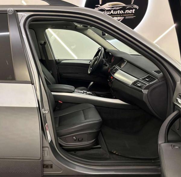 Pelēks BMW X5 2009 Marijampole, ar dzinēja tilpumu 2.99 L un nobraukumu 222 tūkst. km par 9350 €, foto 7 vietnē AUTOMOTO.COM.LV