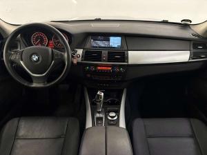 Grey BMW X5 2009 in Marijampole, with an engine capacity of 2.99 L and mileage of 222 thousand km for 9350 €, photo 15 on AUTOMOTO.COM.LV