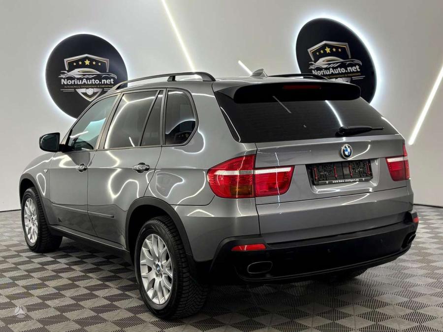 Grey BMW X5 2009 in Marijampole, with an engine capacity of 2.99 L and mileage of 222 thousand km for 9350 €, photo 19 on AUTOMOTO.COM.LV