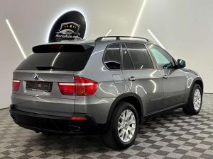Grey BMW X5 2009 in Marijampole, with an engine capacity of 2.99 L and mileage of 222 thousand km for 9350 €, photo 23 on AUTOMOTO.COM.LV