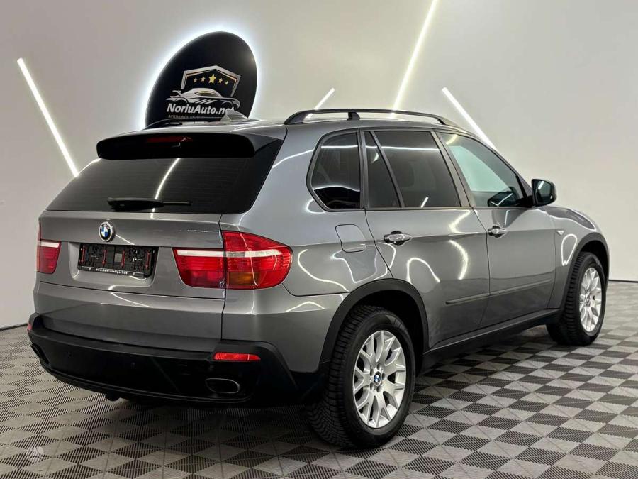 Grey BMW X5 2009 in Marijampole, with an engine capacity of 2.99 L and mileage of 222 thousand km for 9350 €, photo 23 on AUTOMOTO.COM.LV