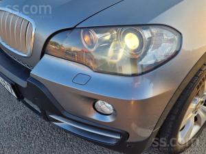 Pelēks BMW X5 2009 Rīga, ar dzinēja tilpumu 3.00 L un nobraukumu 297 tūkst. km par 8750 €, foto 10 vietnē AUTOMOTO.COM.LV