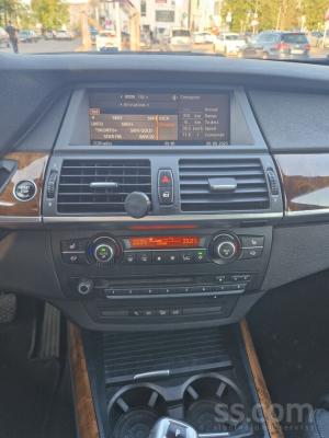 Pelēks BMW X5 2009 Rīga, ar dzinēja tilpumu 3.00 L un nobraukumu 297 tūkst. km par 8750 €, foto 15 vietnē AUTOMOTO.COM.LV
