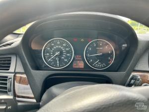 Серый БМВ Х5 2009 в Шяуляй, объемом двигателя 3.00 л и пробегом 191 тыс. км за 5500 €, фото 6 на AUTOMOTO.COM.LV