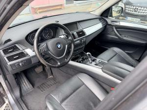 Pelēks BMW X5 2009 Tauragė, ar dzinēja tilpumu 2.99 L un nobraukumu 200 tūkst. km par 5499 €, foto 14 vietnē AUTOMOTO.COM.LV