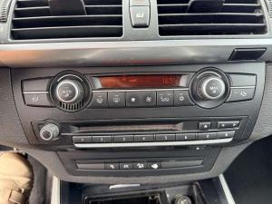 Pelēks BMW X5 2009 Tauragė, ar dzinēja tilpumu 2.99 L un nobraukumu 200 tūkst. km par 5499 €, foto 20 vietnē AUTOMOTO.COM.LV