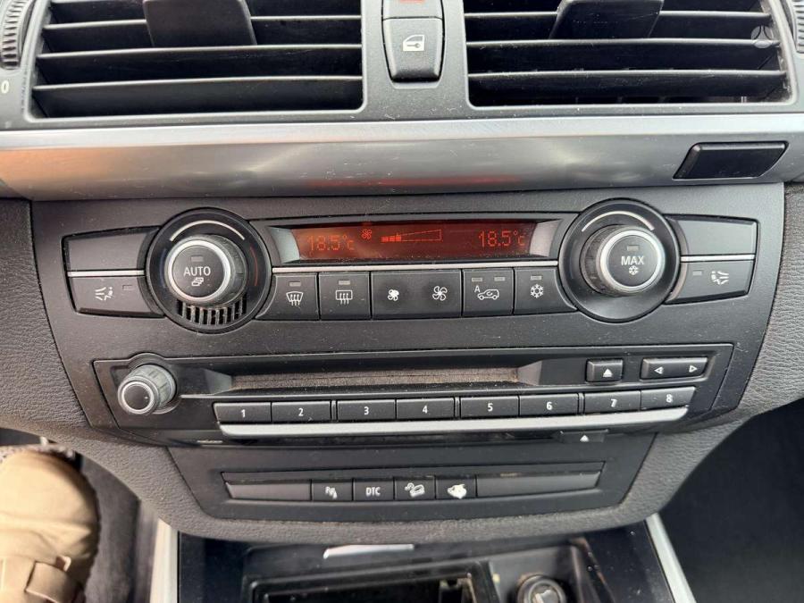Pelēks BMW X5 2009 Tauragė, ar dzinēja tilpumu 2.99 L un nobraukumu 200 tūkst. km par 5499 €, foto 20 vietnē AUTOMOTO.COM.LV