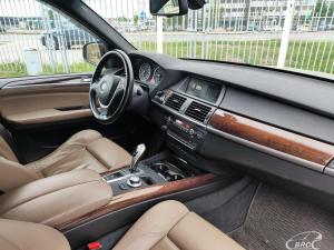 Grey BMW X5 2009 in Klaipeda, with an engine capacity of 2.99 L and mileage of 390 thousand km for 7200 €, photo 10 on AUTOMOTO.COM.LV