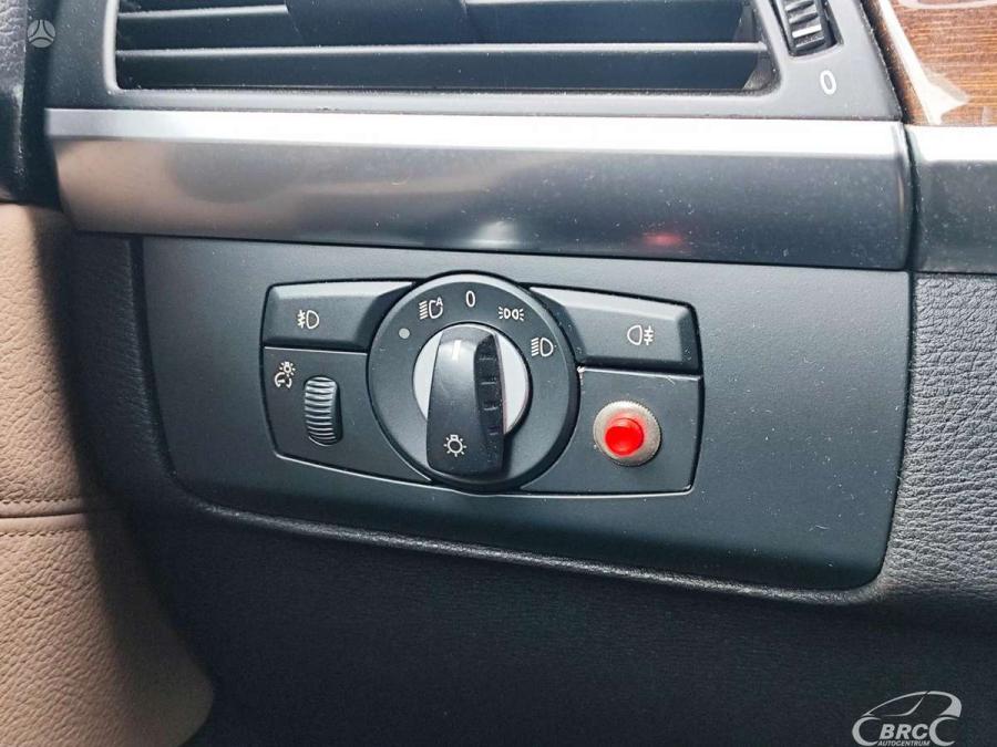 Grey BMW X5 2009 in Klaipeda, with an engine capacity of 2.99 L and mileage of 390 thousand km for 7200 €, photo 23 on AUTOMOTO.COM.LV
