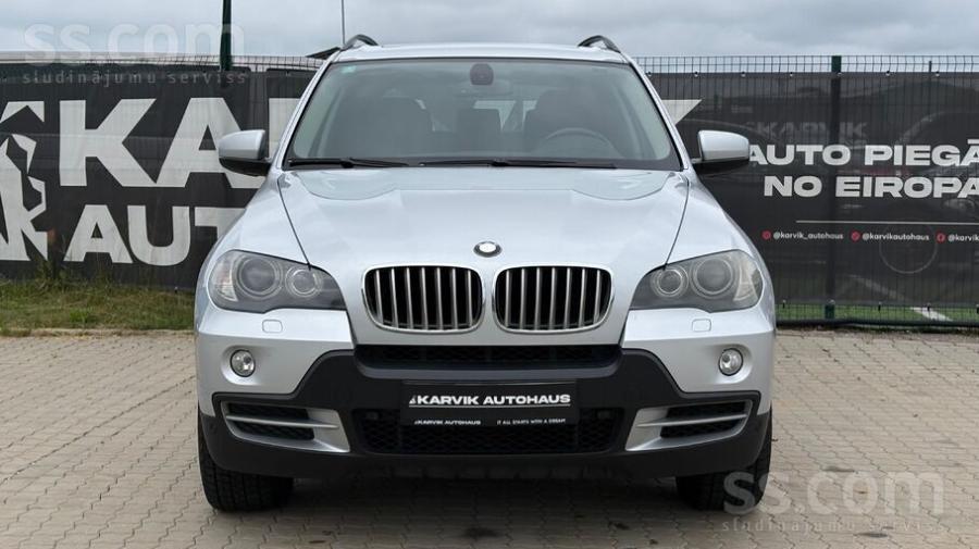 Pelēks BMW X5 2009 Liepāja, ar dzinēja tilpumu 3.00 L un nobraukumu 393 tūkst. km par 7500 €, foto 1 vietnē AUTOMOTO.COM.LV