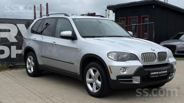 Pelēks BMW X5 2009 Liepāja, ar dzinēja tilpumu 3.00 L un nobraukumu 393 tūkst. km par 7500 €, foto 2 vietnē AUTOMOTO.COM.LV
