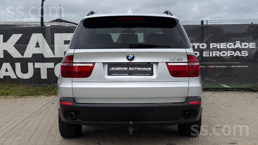 Pelēks BMW X5 2009 Liepāja, ar dzinēja tilpumu 3.00 L un nobraukumu 393 tūkst. km par 7500 €, foto 6 vietnē AUTOMOTO.COM.LV