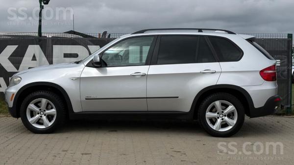 Pelēks BMW X5 2009 Liepāja, ar dzinēja tilpumu 3.00 L un nobraukumu 393 tūkst. km par 7500 €, foto 7 vietnē AUTOMOTO.COM.LV