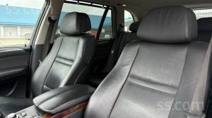 Pelēks BMW X5 2009 Liepāja, ar dzinēja tilpumu 3.00 L un nobraukumu 393 tūkst. km par 7500 €, foto 11 vietnē AUTOMOTO.COM.LV