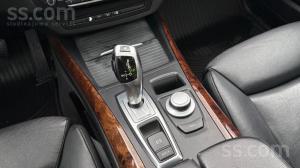 Pelēks BMW X5 2009 Liepāja, ar dzinēja tilpumu 3.00 L un nobraukumu 393 tūkst. km par 7500 €, foto 18 vietnē AUTOMOTO.COM.LV