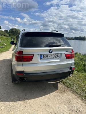 Pelēks BMW X5 2009 Rīga, ar dzinēja tilpumu 3.00 L un nobraukumu 300 tūkst. km par 10850 €, foto 7 vietnē AUTOMOTO.COM.LV