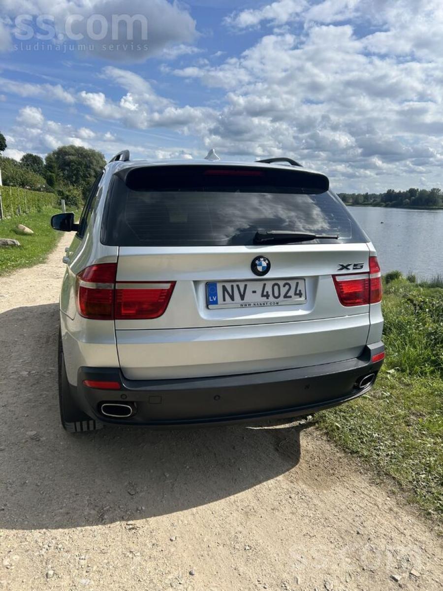 Pelēks BMW X5 2009 Rīga, ar dzinēja tilpumu 3.00 L un nobraukumu 300 tūkst. km par 10850 €, foto 7 vietnē AUTOMOTO.COM.LV