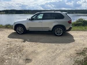 Pelēks BMW X5 2009 Rīga, ar dzinēja tilpumu 3.00 L un nobraukumu 300 tūkst. km par 10850 €, foto 8 vietnē AUTOMOTO.COM.LV