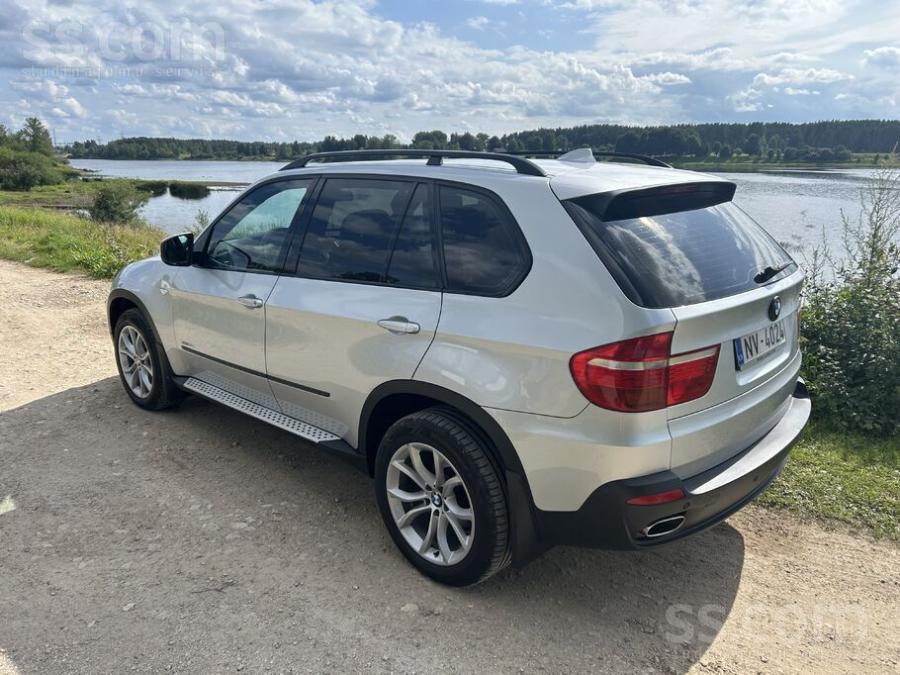 Pelēks BMW X5 2009 Rīga, ar dzinēja tilpumu 3.00 L un nobraukumu 300 tūkst. km par 10850 €, foto 11 vietnē AUTOMOTO.COM.LV