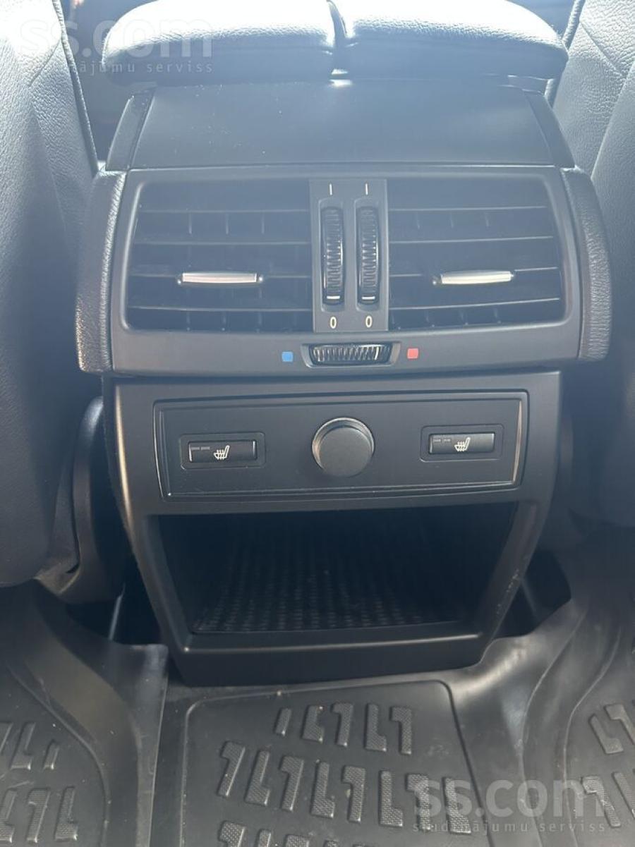 Pelēks BMW X5 2009 Rīga, ar dzinēja tilpumu 3.00 L un nobraukumu 300 tūkst. km par 10850 €, foto 16 vietnē AUTOMOTO.COM.LV