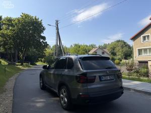 Серый БМВ Х5 2009 в Вильнюс, объемом двигателя 3.00 л и пробегом 410 тыс. км за 3999 €, фото 4 на AUTOMOTO.COM.LV
