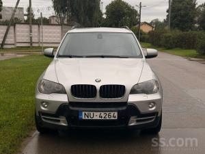 Серый БМВ Х5 2009 в Рига, объемом двигателя 3.00 л и пробегом 318 тыс. км за 7900 €, фото 3 на AUTOMOTO.COM.LV