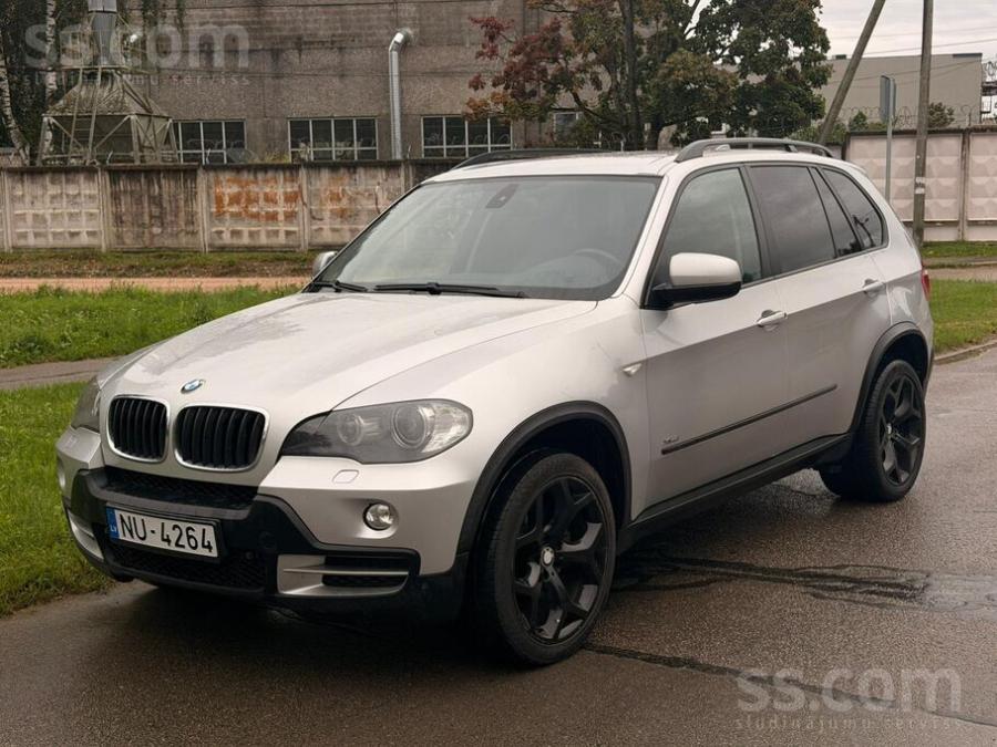 Серый БМВ Х5 2009 в Рига, объемом двигателя 3.00 л и пробегом 318 тыс. км за 7900 €, фото 4 на AUTOMOTO.COM.LV