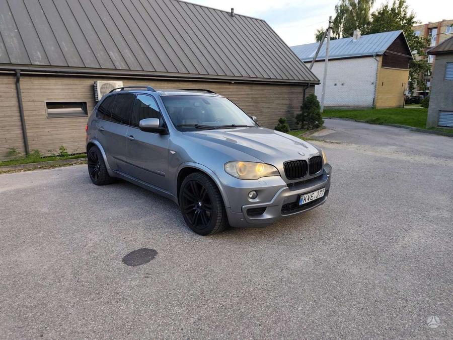 Pelēks BMW X5 2009 Kauņa, ar dzinēja tilpumu 2.99 L un nobraukumu 433 tūkst. km par 6000 €, foto 6 vietnē AUTOMOTO.COM.LV
