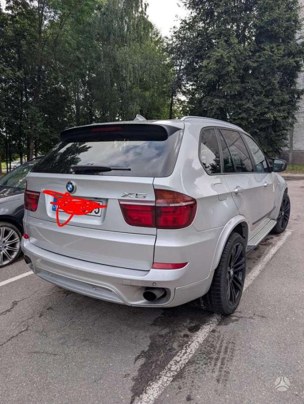 БМВ Х5 2009 в Каунас на AUTOMOTO.COM.LV Серый БМВ Х5 2009 в Каунас, объемом двигателя 3.50 л и пробегом 245 тыс. км за 9000 €, фото 1 на AUTOMOTO.COM.LV