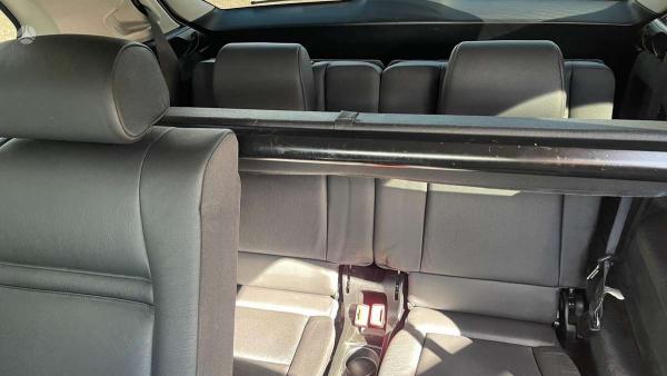 Grey BMW X5 2009 in Marijampole, with an engine capacity of 2.99 L and mileage of 222 thousand km for 8550 €, photo 4 on AUTOMOTO.COM.LV