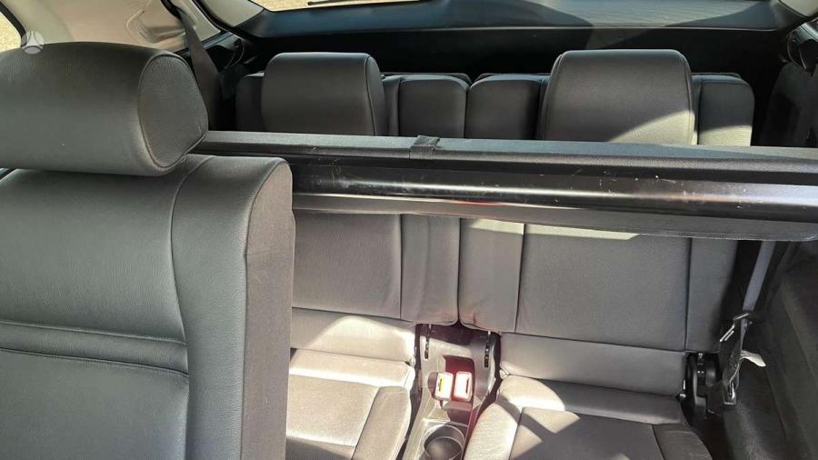 Grey BMW X5 2009 in Marijampole, with an engine capacity of 2.99 L and mileage of 222 thousand km for 8550 €, photo 4 on AUTOMOTO.COM.LV
