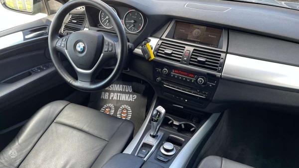 Grey BMW X5 2009 in Marijampole, with an engine capacity of 2.99 L and mileage of 222 thousand km for 8550 €, photo 5 on AUTOMOTO.COM.LV