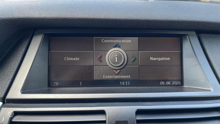 Grey BMW X5 2009 in Marijampole, with an engine capacity of 2.99 L and mileage of 222 thousand km for 8550 €, photo 29 on AUTOMOTO.COM.LV