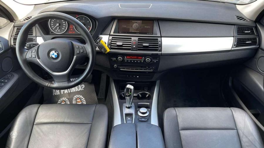 Grey BMW X5 2009 in Marijampole, with an engine capacity of 2.99 L and mileage of 222 thousand km for 8550 €, photo 32 on AUTOMOTO.COM.LV