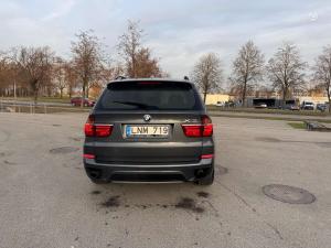 Grey BMW X5 2010 in Alytus, with an engine capacity of 2.98 L and mileage of 246 thousand km for 5500 €, photo 8 on AUTOMOTO.COM.LV
