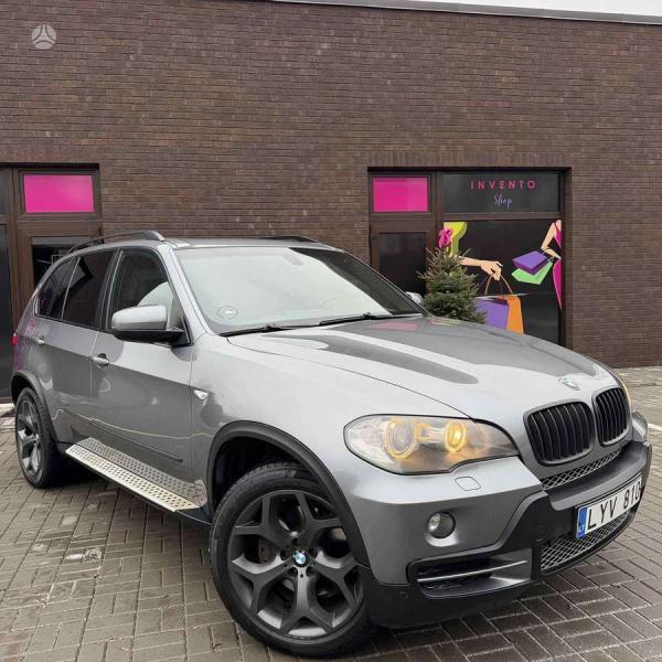 Grey BMW X5 2010 in Kaisiadorys, with an engine capacity of 3.00 L and mileage of 358 thousand km for 7650 €, photo 4 on AUTOMOTO.COM.LV