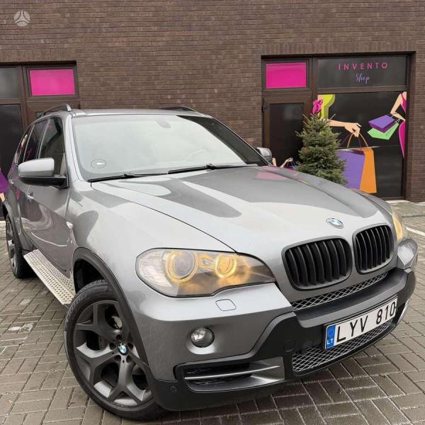 Grey BMW X5 2010 in Kaisiadorys, with an engine capacity of 3.00 L and mileage of 358 thousand km for 7650 €, photo 6 on AUTOMOTO.COM.LV
