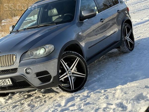 Pelēks BMW X5 2010 Jūrmala, ar dzinēja tilpumu 3.00 L un nobraukumu 0 tūkst. km par 11950 €, foto 5 vietnē AUTOMOTO.COM.LV