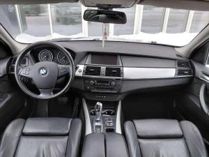 Pelēks BMW X5 2010 Viļņa, ar dzinēja tilpumu 2.99 L un nobraukumu 314 tūkst. km par 9800 €, foto 12 vietnē AUTOMOTO.COM.LV